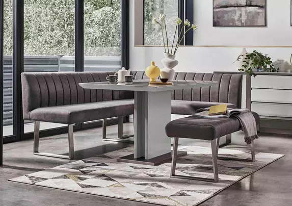 Right hand corner bench store